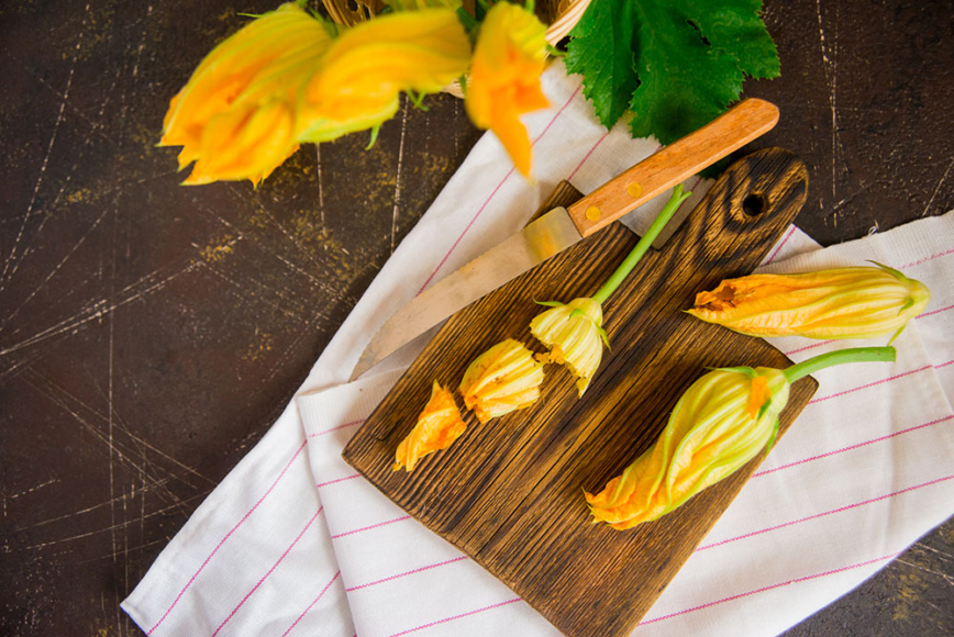 On Trend: Edible Flowers - Wake Living